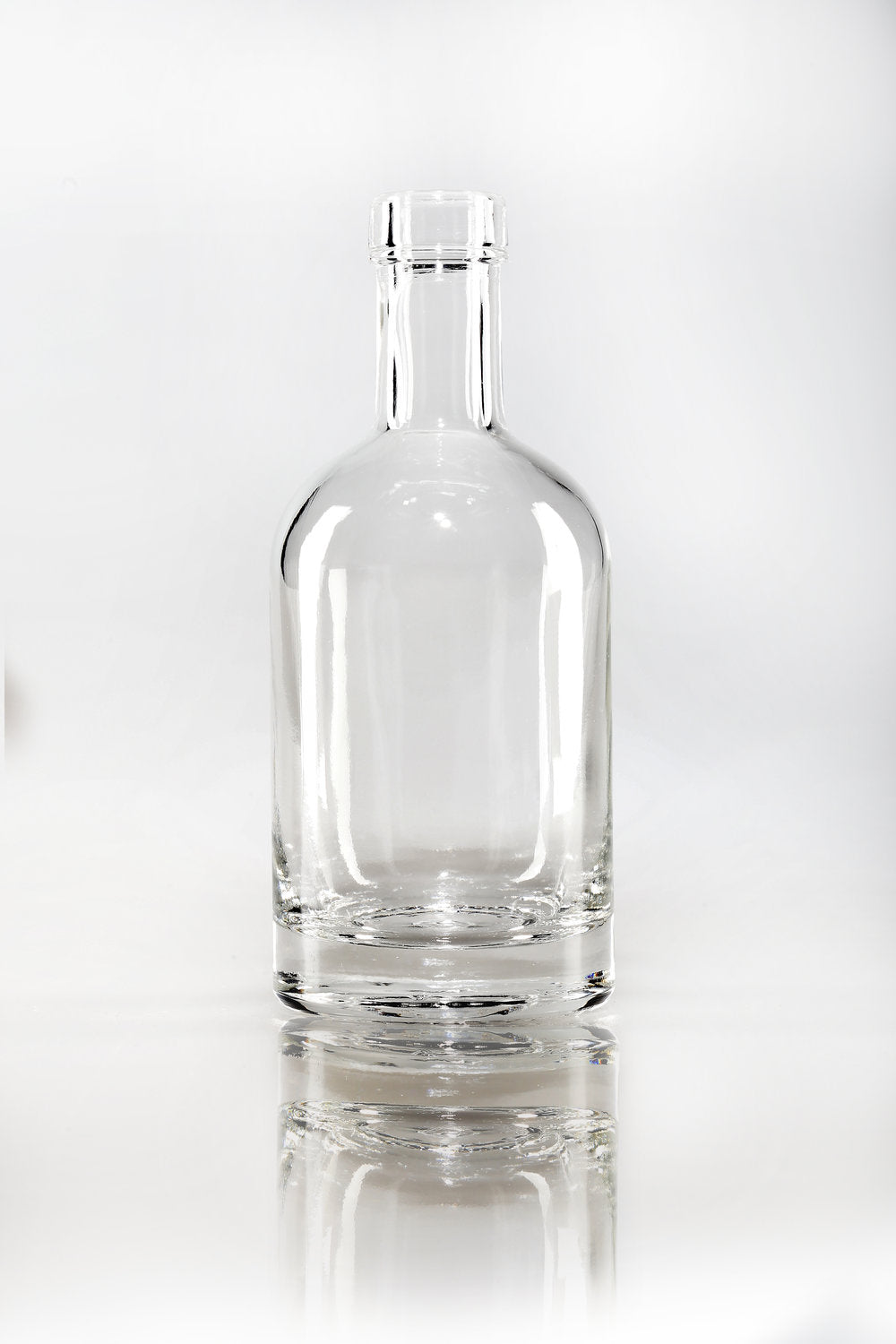 700ml Nocturne Glass Bottle | Glass Bottles | Spirit Bottles – AB Handling & Packaging